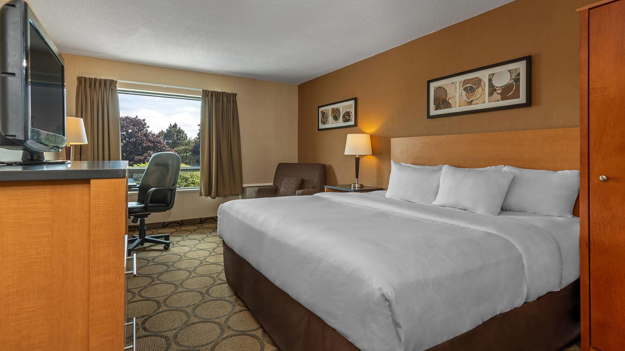 Comfort Inn West เริ่มต้นที่ ฿1,955 (฿̶4̶,̶1̶1̶4̶) เอดมันตัน โรงแรมขนาด ...