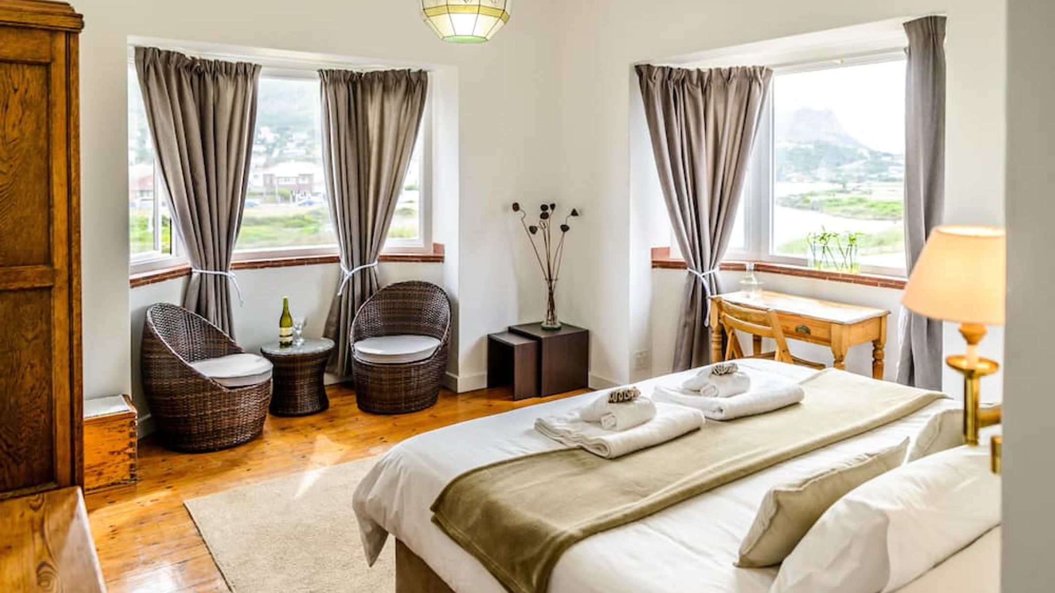 The Muize เริ่มต้นที่ ฿1,951 (฿̶2̶,̶8̶1̶1̶) เคปทาวน์ เบดแอนด์เบรกฟาสต์ ...